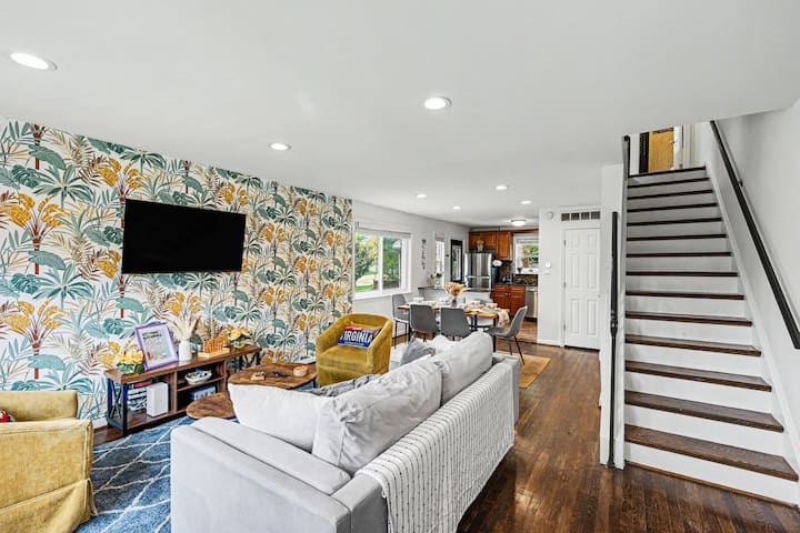 Stay In Historic Alexandria's Chic 4br-5 Beds Home - Alexandria, VA