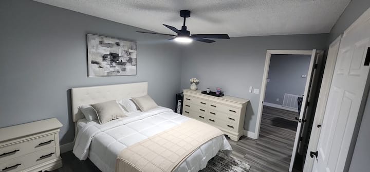 Modern Bedroom (3) In The Hills Of Minneola - Clermont, FL