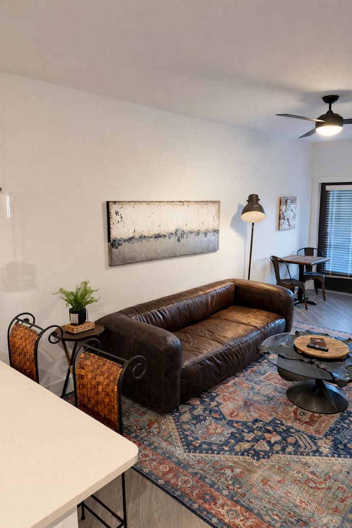 Stay Near The Star Frisco + Eats, Shops & Comfort - Frisco, TX