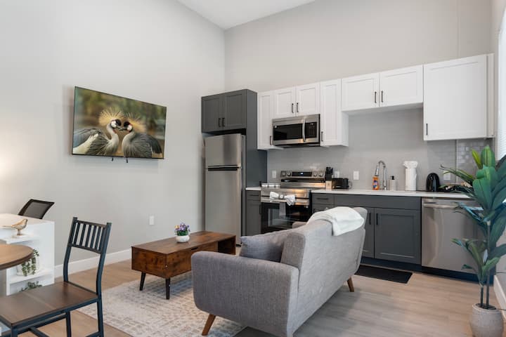Cozy 1br | Near A&m Fw Campus + Medical District - Fairmount-Southside Historic District - Fort Worth