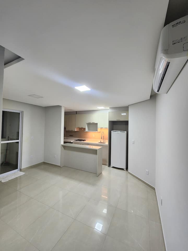 Apartamento 2 Quartos, Sacada Com Churrasqueira - Tubarão