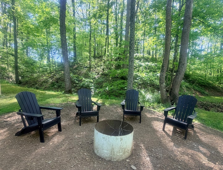 Cabin 37
Hunt, Ride & Relax! - Burr Oak State Park, Glouster