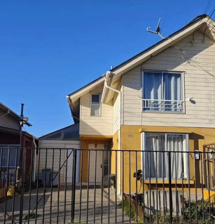 Casa Los Girasoles - La Calera, Chile