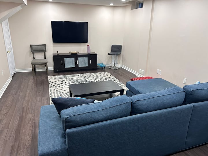 Private 1br Basement Apt | Sleeps 3 | Clean & Cozy - Brampton