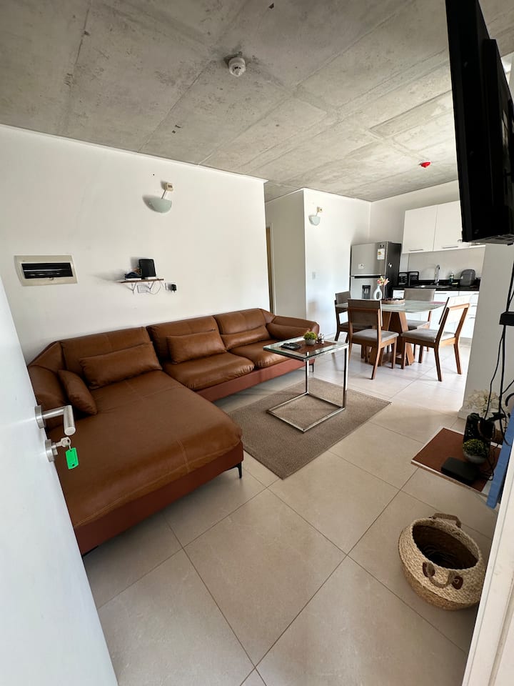 Lugar Amplio Y Con Todas Las Comodidades - Paraguay