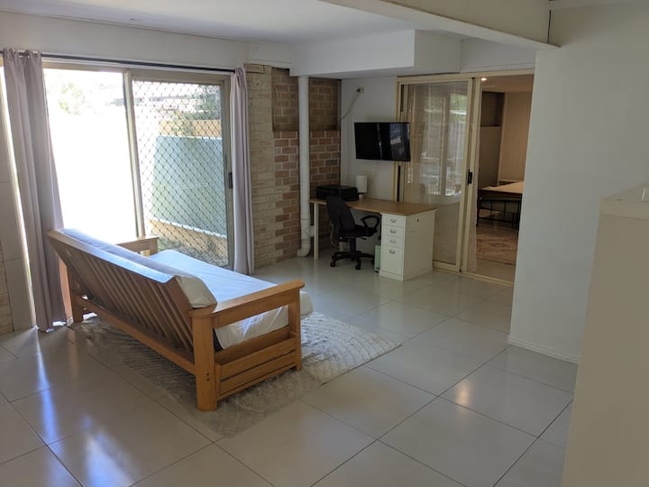 Private Guest Suite With Own Entrance - Murwillumbah