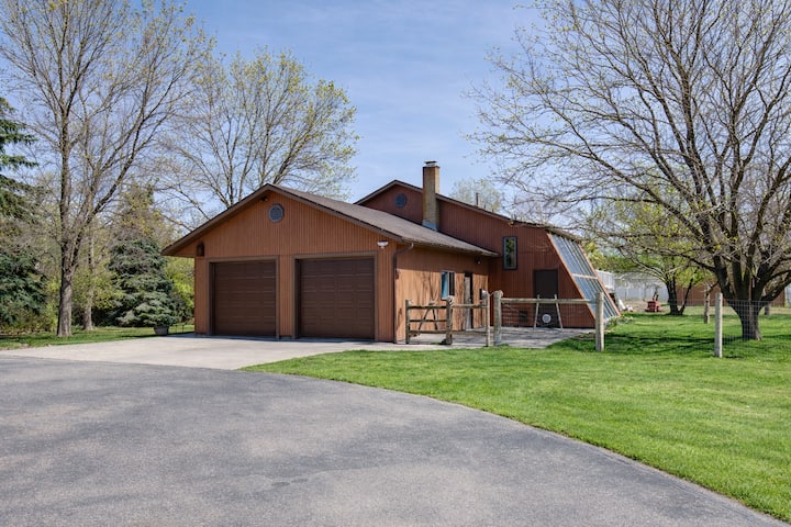 Apple Orchard Retreat - Idaho Falls, ID