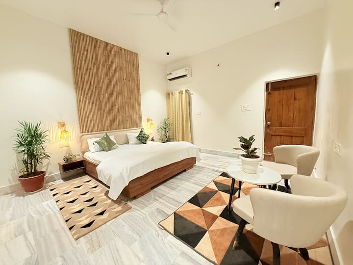 The Luminara Retreat By Dev's (Walk To Assi Ghat) - Varanasi