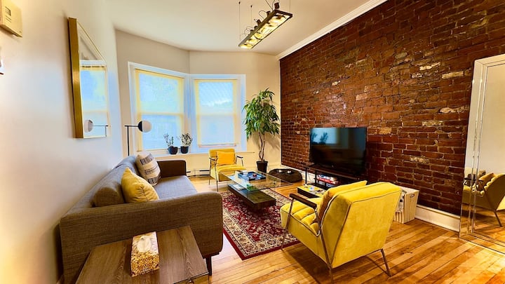 Le Petit Soho • 3br • 2 Free Parking • Downtown - Montreal
