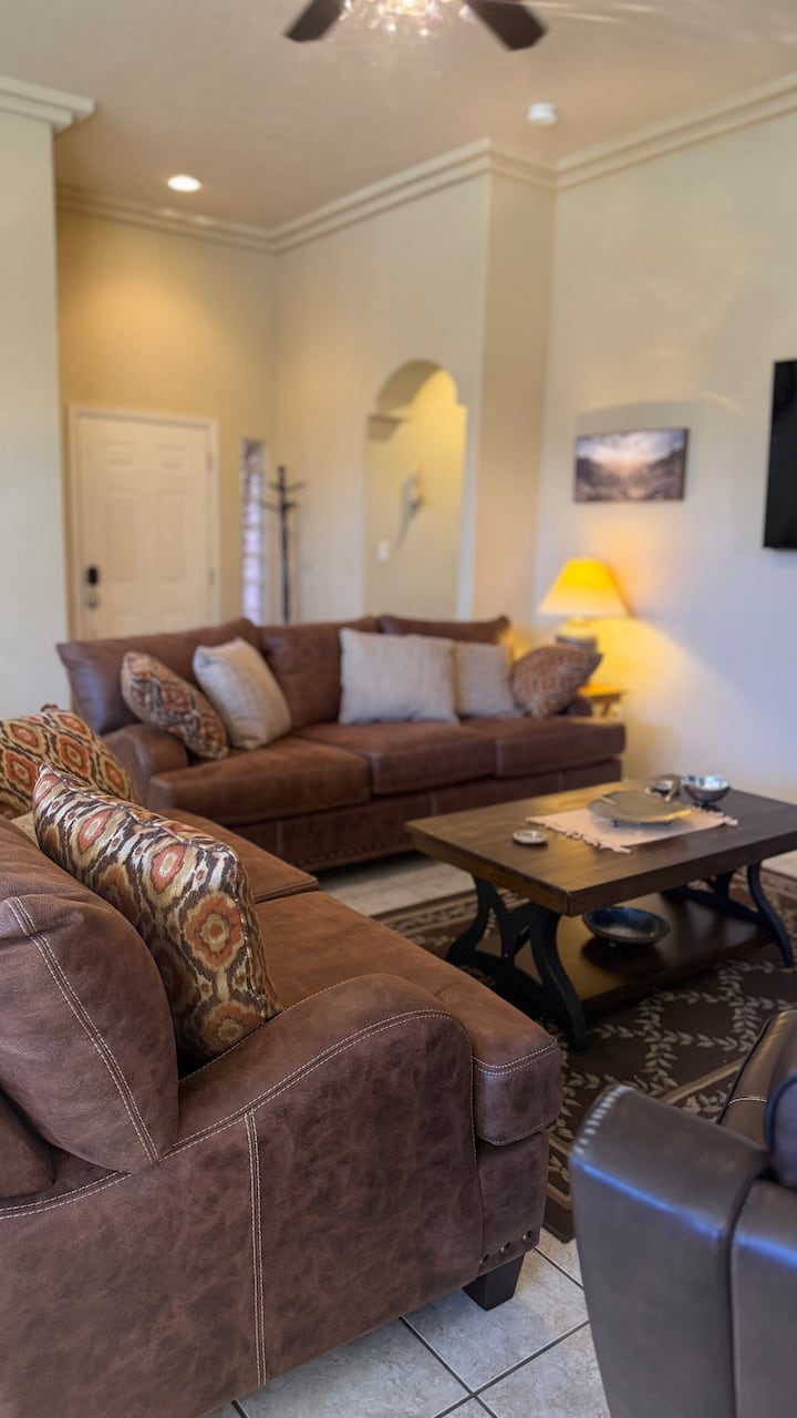 Southwestern Escape - Alamogordo, NM