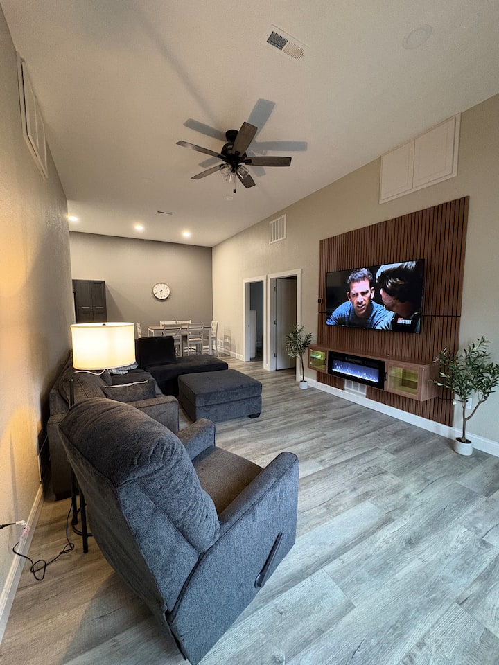 Bearcat Basecamp 3br-2bath - Maryville, MO