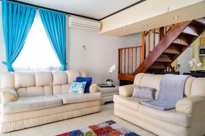 Spacious 3br Apartment | New Kingston | Ac | Wifi - Kingston