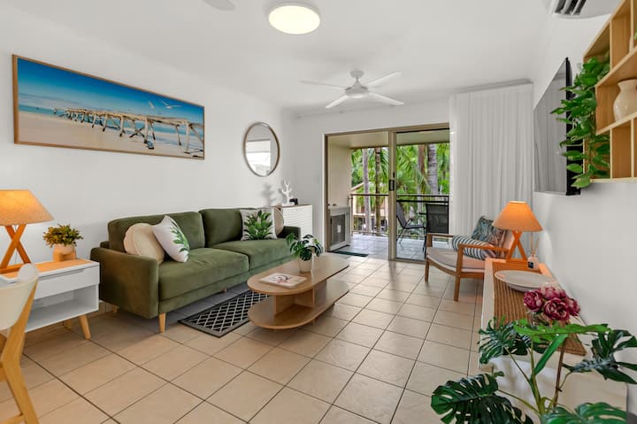 Butterfly Escape—poolside Stay Near Beach & Dining - Port Douglas