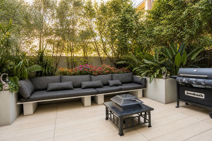 Bondi Garden Gem- Hot Tub, Patio, Bbq & Parking - Sydney