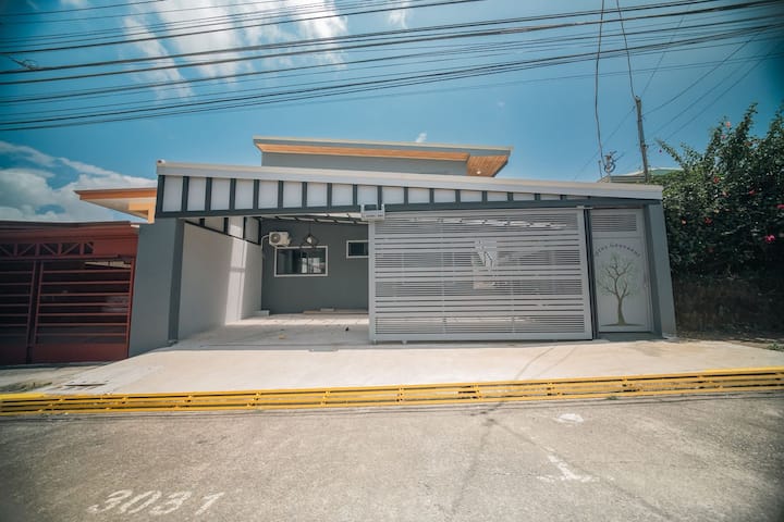 Geovanni Apartment - Quesada, Costa Rica