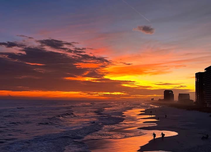 Coastal Rv Getaway*8 Min To Beach*cozy N Private - Navarre, FL