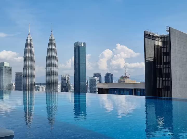 1r1b 1-4pax 221190eaton Residence Klcc Bluekey_kl - Kuala Lumpur
