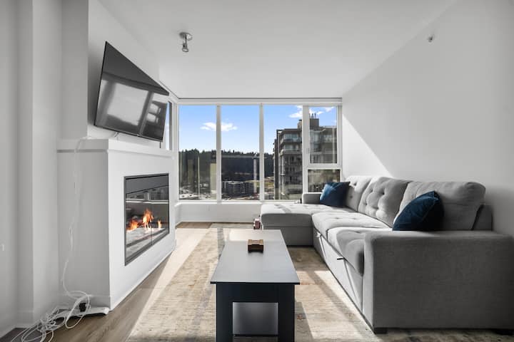 Bright & Spacious 2br In Klahanie 872sqft - Coquitlam