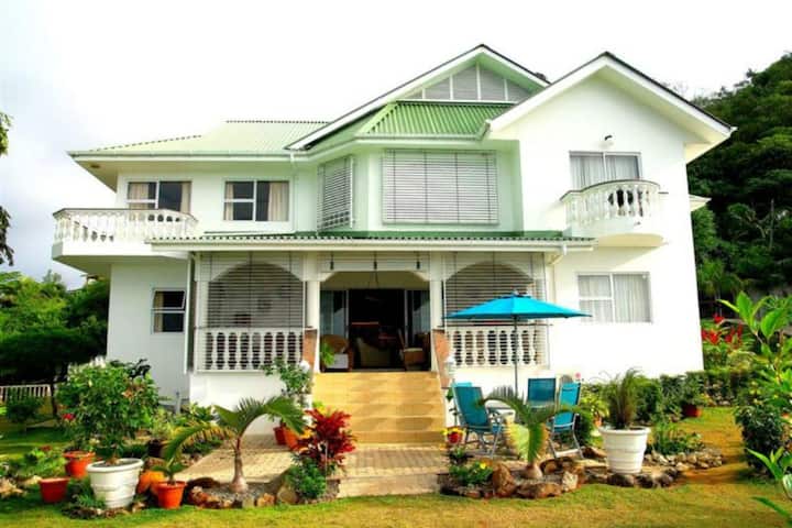 Villa Bel Age - Two Bed Room Apartment - 1st Floor - 塞席爾