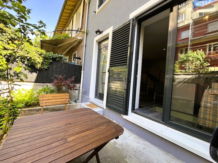 Superbe Maison Au Calme, Avec Extérieur Et Parking - Clichy-la-Garenne