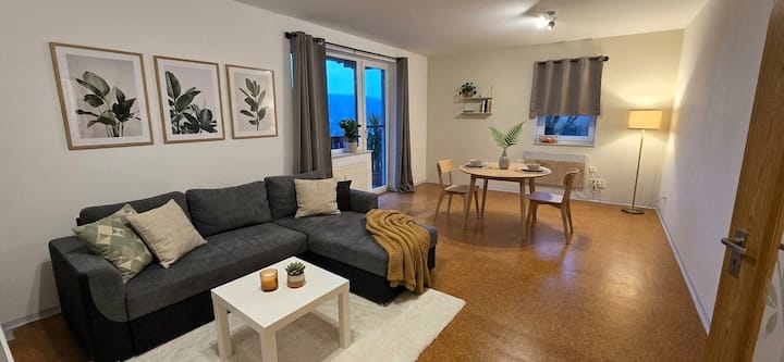 Ruhige 3-zimmer-wohnung • Balkonblick - Moosbach