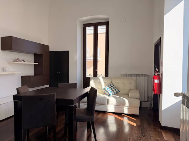 Casa Indipendente Con 2 Camere Da Letto In Centro - Monopoli