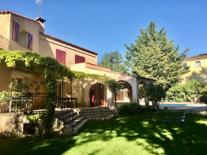 Grande Villa 12 Pers • Piscine • 5 Chambres - Toulon