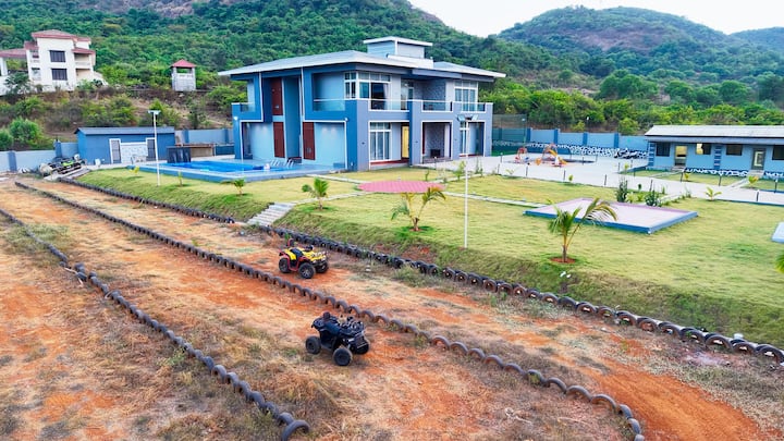The King Palace | 7bhk Pool Villa W/ Buggy/ W Turf - Lonavla