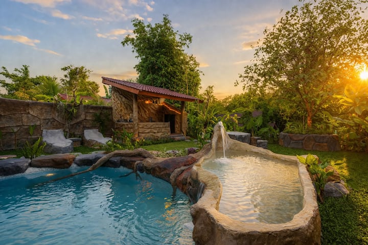 1br Villa · Natural Pool · Ubud Jungle Retreat - Gianyar