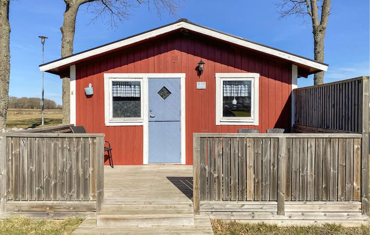 1 Bedroom Awesome Home In Färjestaden - Kalmar