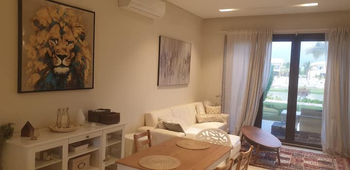 Luxury Apartment In Poolside Near The Beach - Salalah