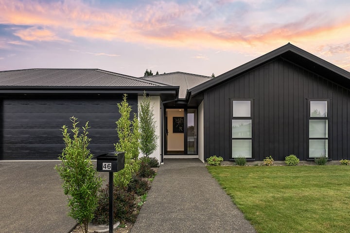 Your Methven Escape Starts Here! By The Pools! - Methven