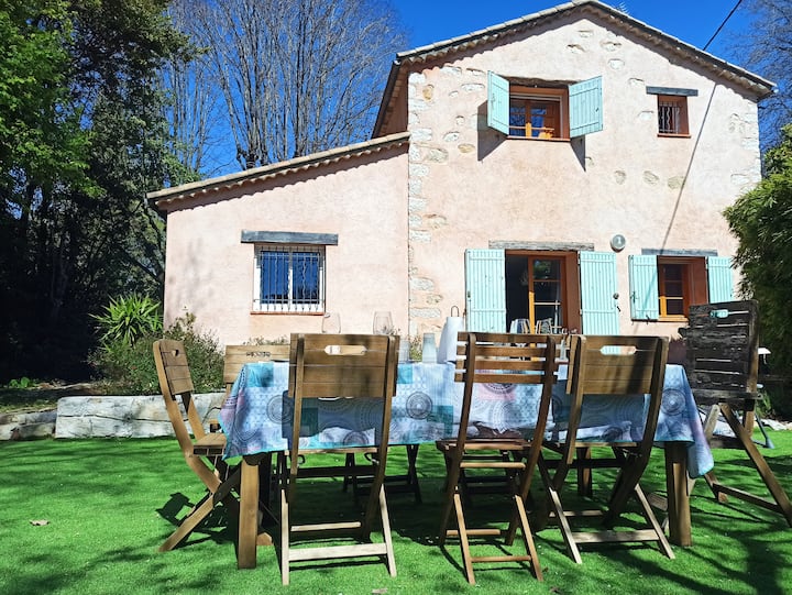 Maison Au Calme Avec Jardin • Centre-village - Cagnes-sur-Mer