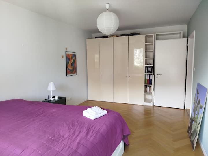Double Room & Balcony In A Quiet, Natural Setting. - Zurich