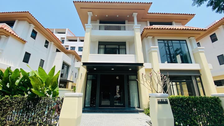 Cosmo Villa L Near My Khe Beach L City Center L Ac - Provincia de Đà Nẵng, Vietnam