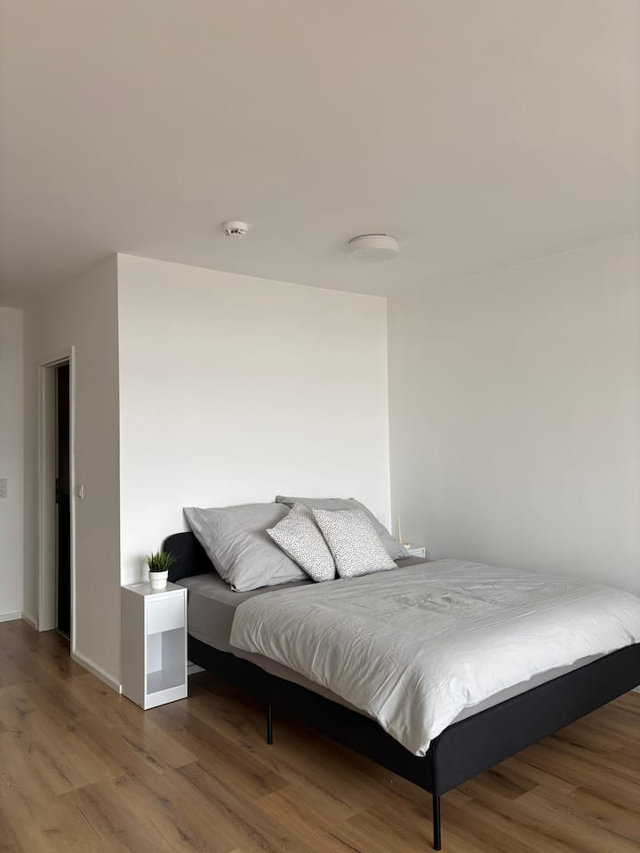Zentrales, Modernes Studio Apartment - Salzgitter