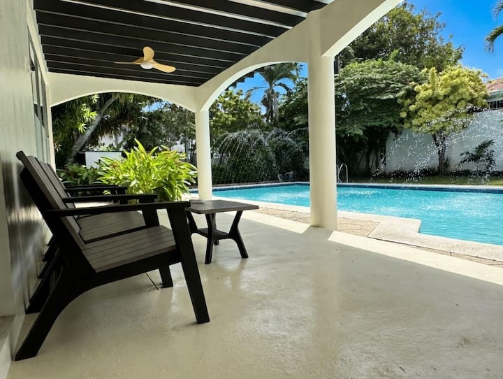 세부 럭키 풀빌라 - Cebu City