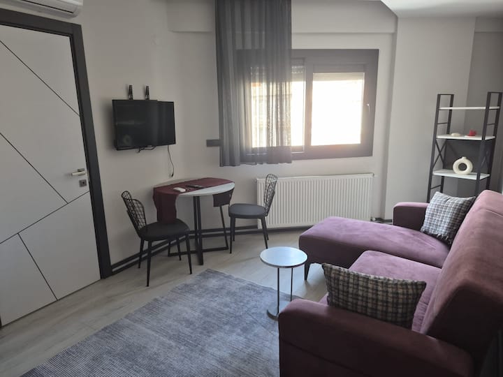 ÜNiversite Yakını Ferah Daire! - Izmir