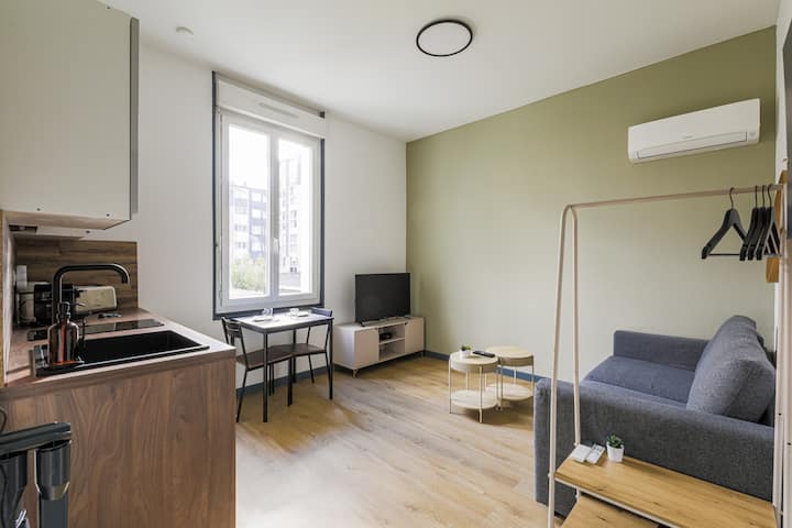 Le Croizat 3. Parking. Clim. Buanderie - Saint-Martin-d'Hères