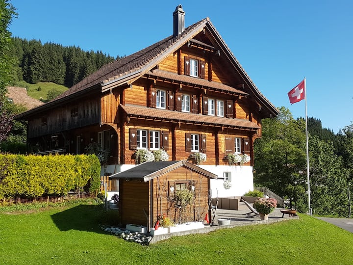 5,5 Zimmerwohnung In Schönem Chalet Mit Bergblick - Canton of Uri