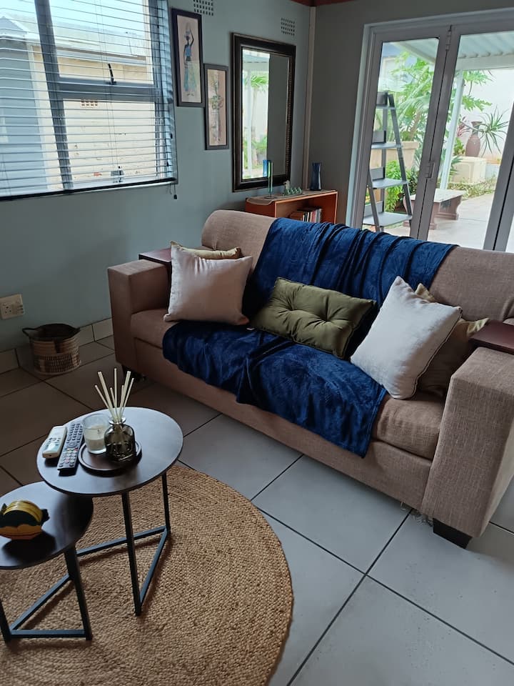 Mel's Place - Durban