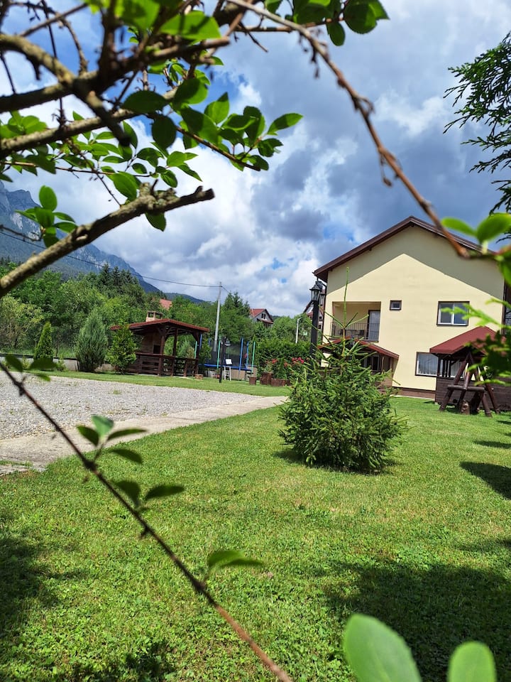 Casa Izvorul Muntelui - Bușteni
