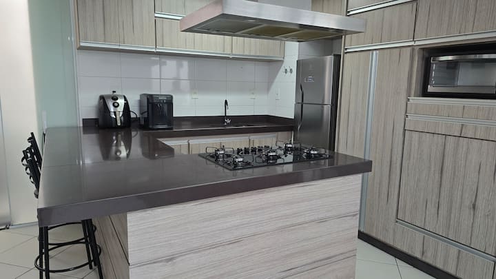 Ap 2q, 2 Banh, Varanda, Cond. Piscina E Academia. - Volta Redonda