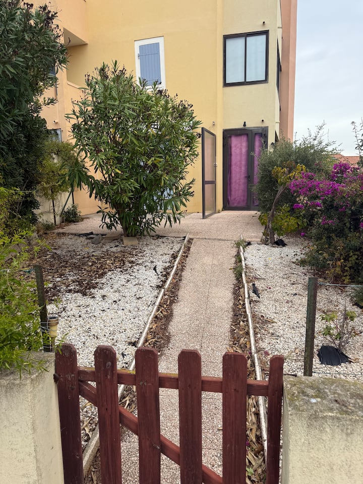 Appartement T3 Avec Jardin Vue Mer : Beausoleil. - Saint-Pierre-la-Mer