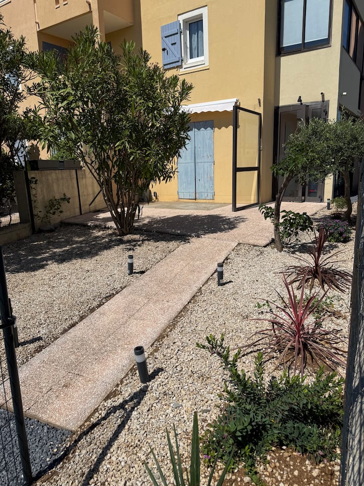 Appartement T3 Avec Jardin Vue Mer : Beausoleil. - Fleury