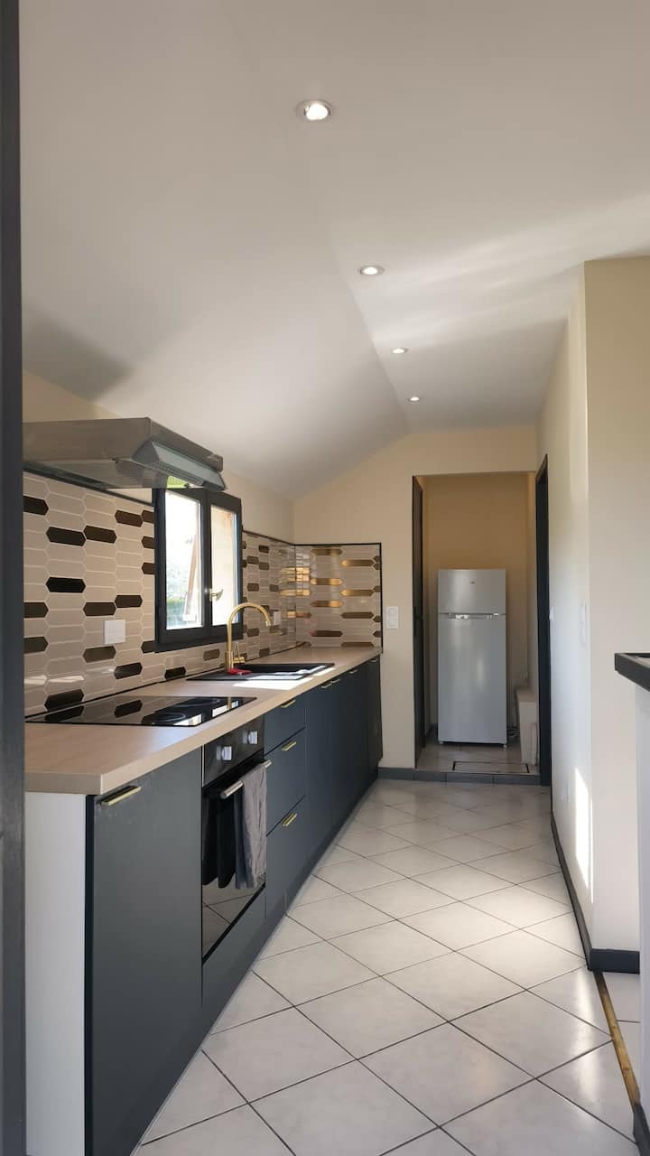 Maison Cosy & éLégante Avec Jardin • 2 à 4 Pers • - Maubeuge