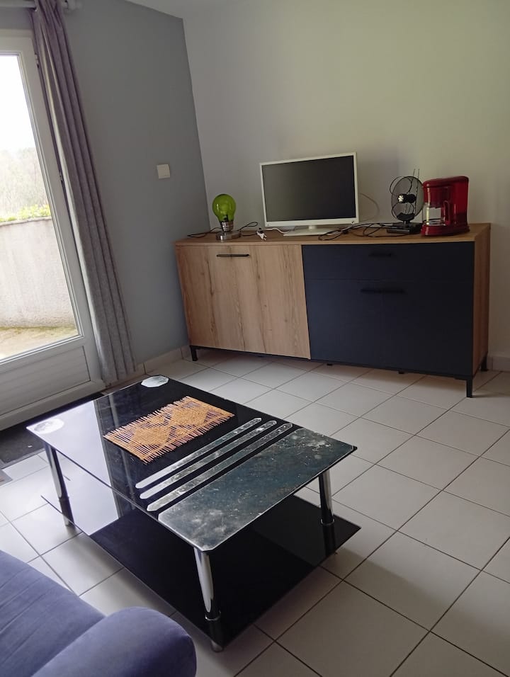 Logement à La Campagne Avec Parking Et Au Calme - Aubenas