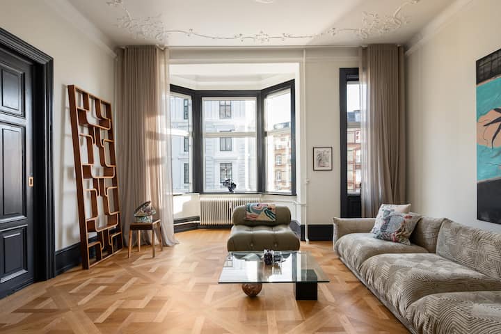 4 Bed 8 Pax 240m2  2 Bath Illustrative Furnishings - Copenhaguen