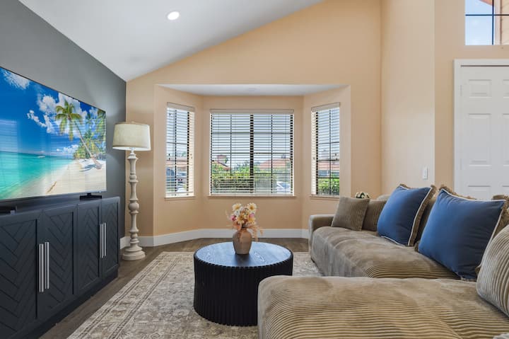 Amazing 4br Getaway/6 Beds/comfort For Everyone - Moreno Valley, CA