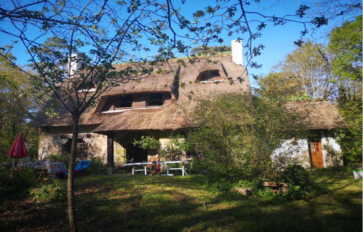 Suite-chambre Et Petit Déjeuner Dans 1 Chaumière - Erquy